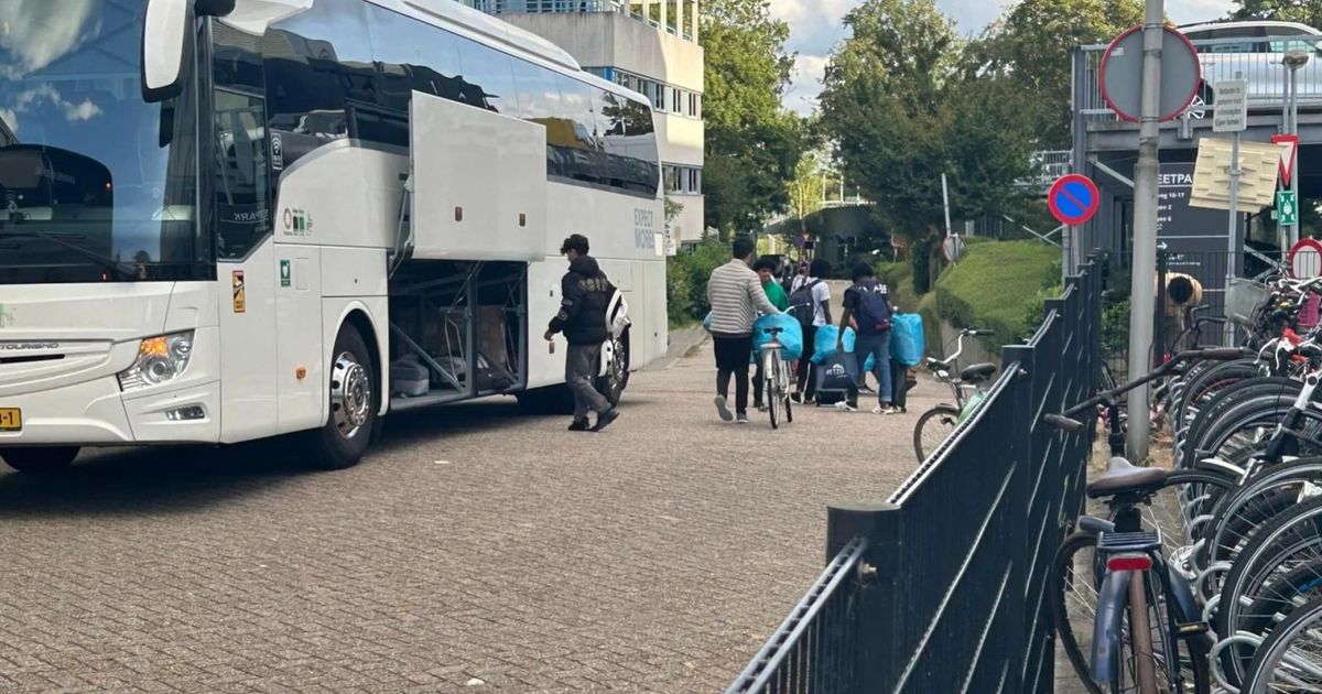 Protesten tegen asielzoekerscentra, maar geen overlast: 'Boodschappen ...