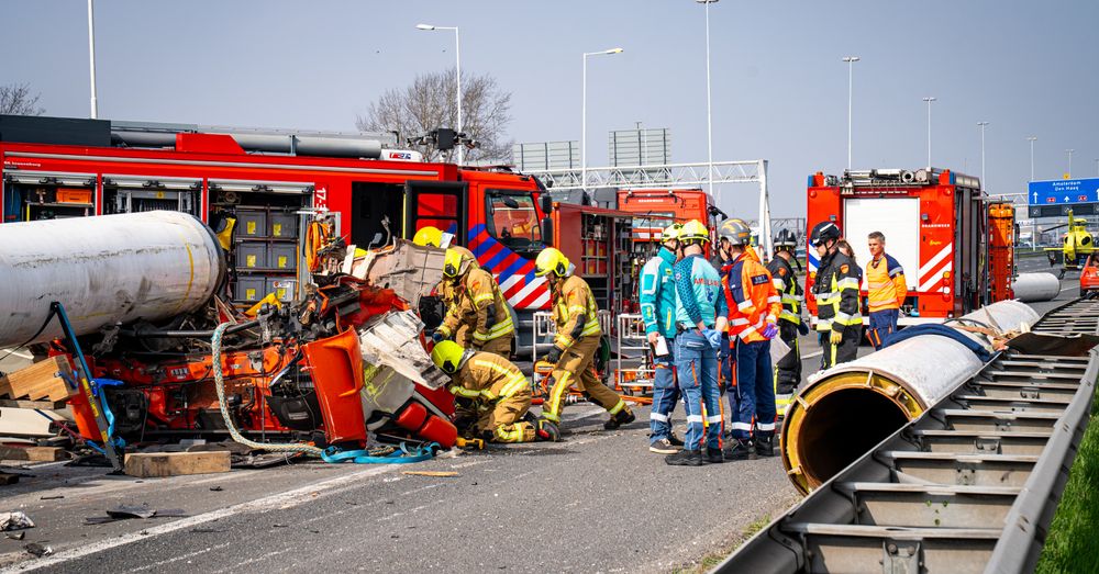 'Waarom hij?', actie voor omgekomen trucker na ongeluk op A4 - Omroep West