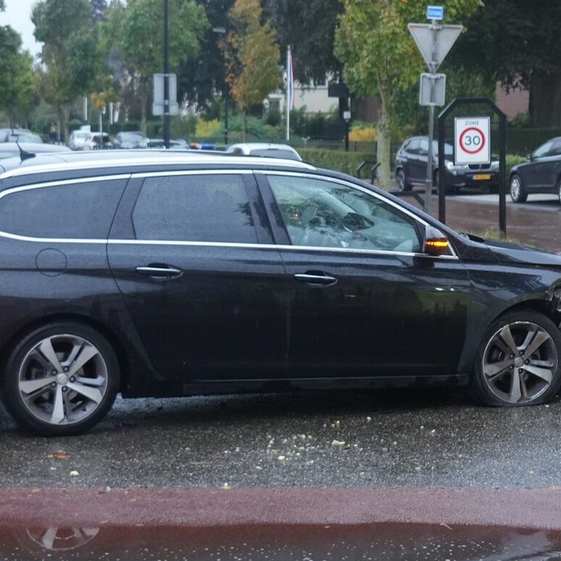 Gewonde bij botsing tussen twee auto's in Meppel - RTV Drenthe
