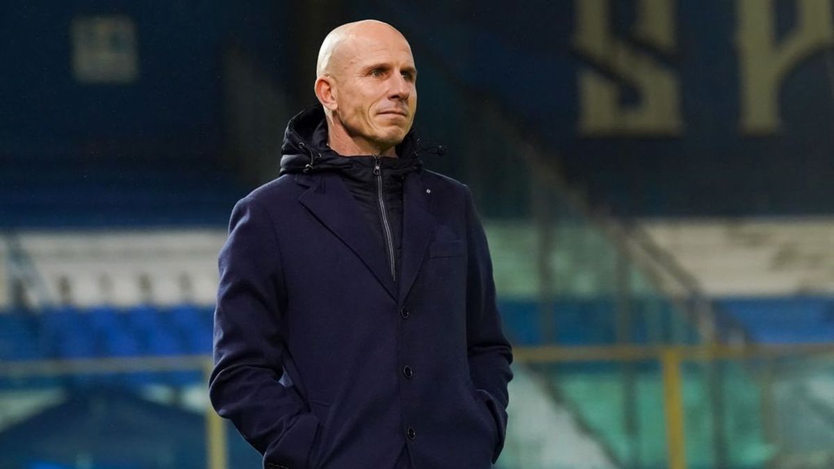 Robbemond reageert op slecht voetbal De Graafschap: 'Met de fans halen ...