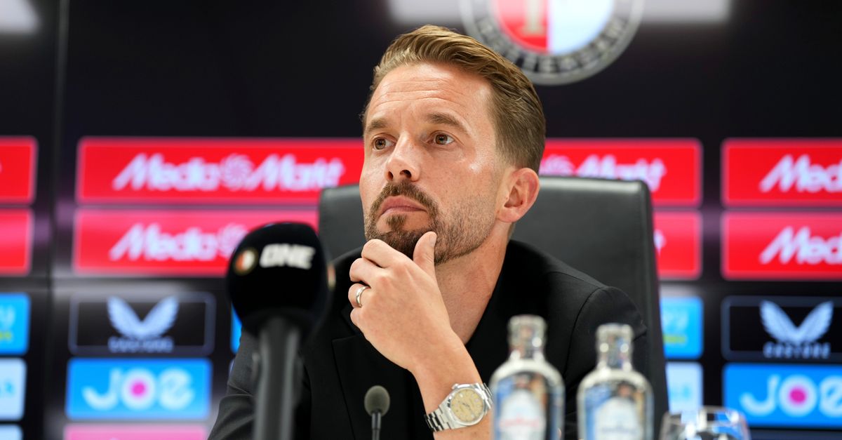 Dévy Rigaux licht ontslag Feyenoord-trainer Van Persie toe: 'Een ...