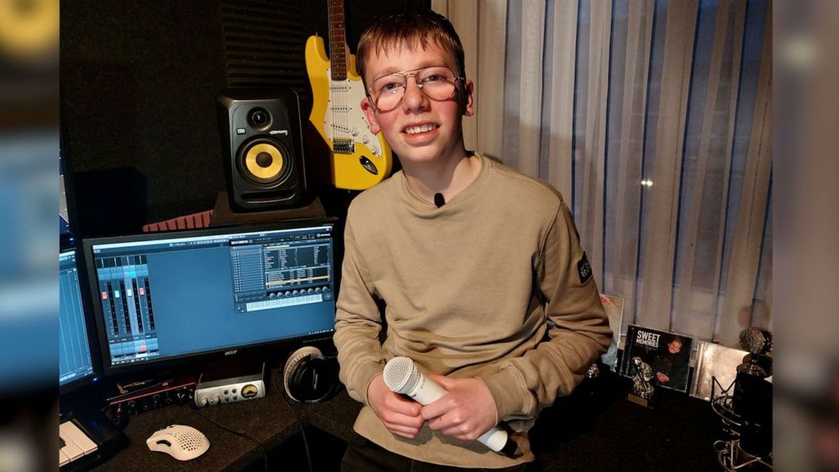 Daymian (14) zingt met idool Mart Hoogkamer in Ahoy - Omroep Gelderland