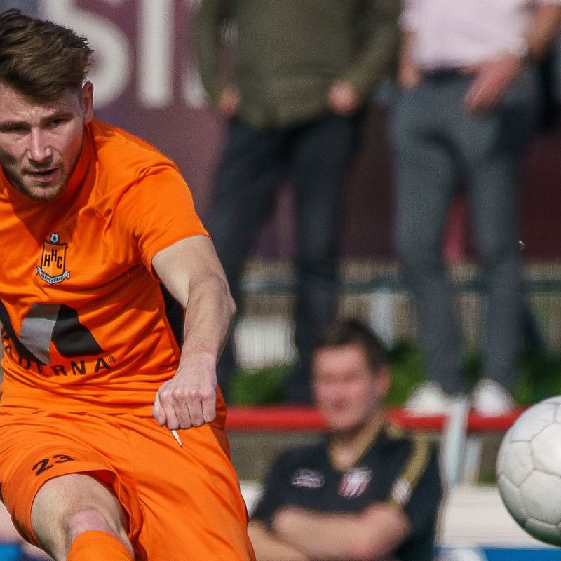 HHC Hardenberg door vroege en late treffer van Reinders langs TEC - Oost