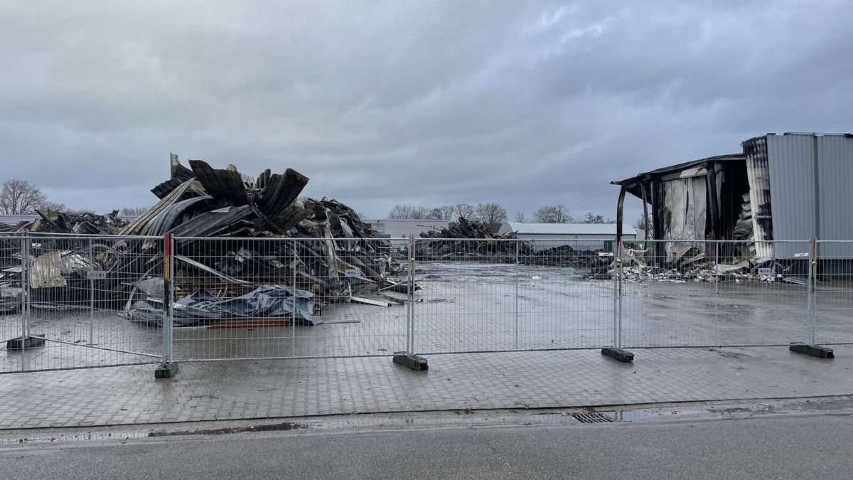 Noordenveld probeert ondernemers na grote brand Roden te helpen aan ...