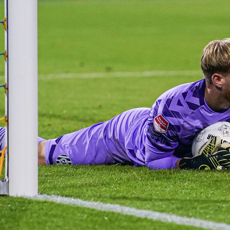 Roda-goalie Justin Treichel wil met een koel hoofd de derbyhitte in ...