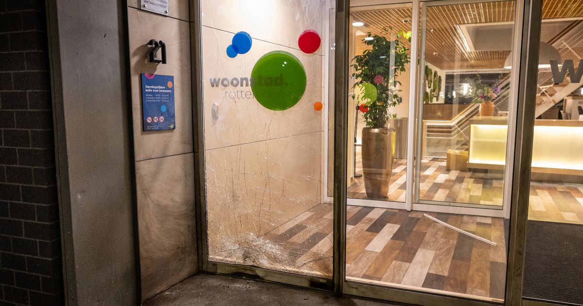 Kantoor Woonstad opnieuw doelwit van aanslag - Rijnmond