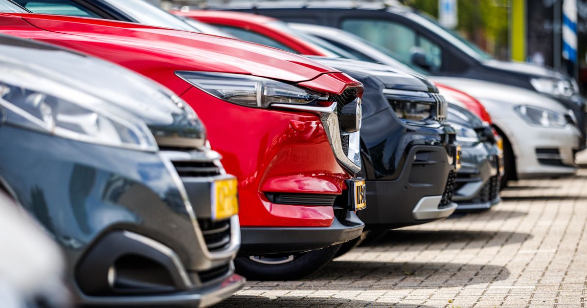 Den Haag past parkeertarief aan na storm van kritiek, voortaan 50 euro ...
