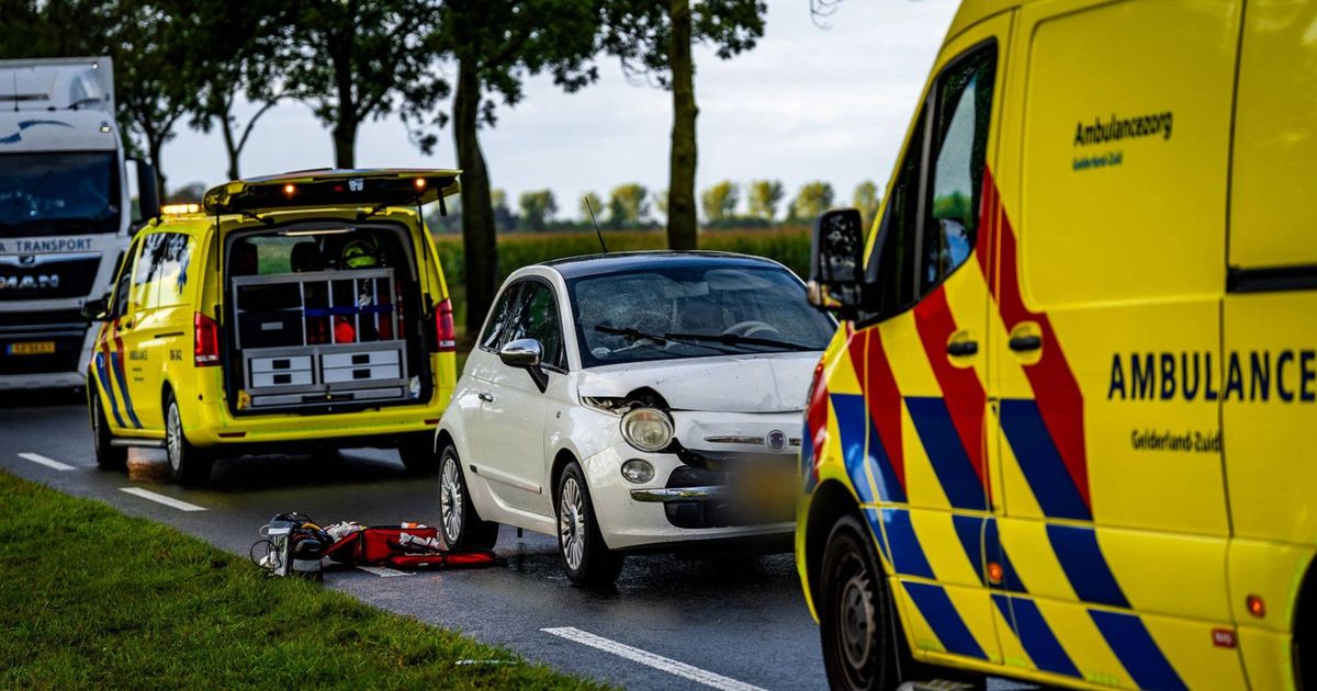 Gewonde bij kop-staartbotsing • automobilist valt in slaap - Omroep Gelderland