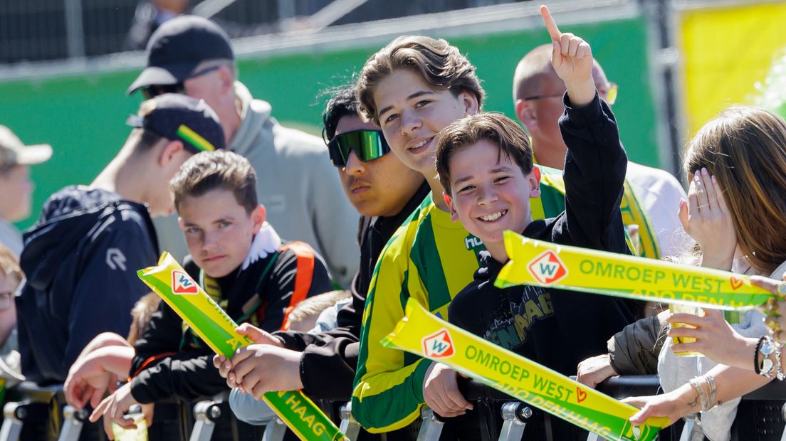 Liveblog huldiging ADO Den Haag | Groot feest als spelers en staf op ...