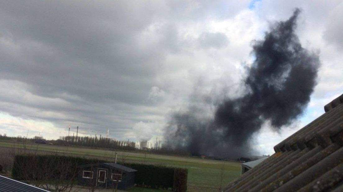 Explosie en rookwolk na storing bij Dow in Terneuzen - Omroep Zeeland Explosie en rookwolk na storing bij Dow in Terneuzen - Omroep Zeeland