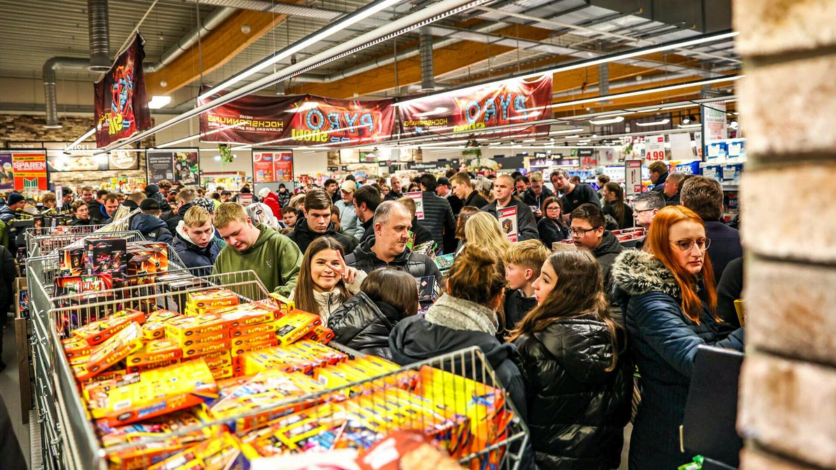 Dit vinden jullie: regels voor meenemen Duits vuurwerk zijn niet te ...