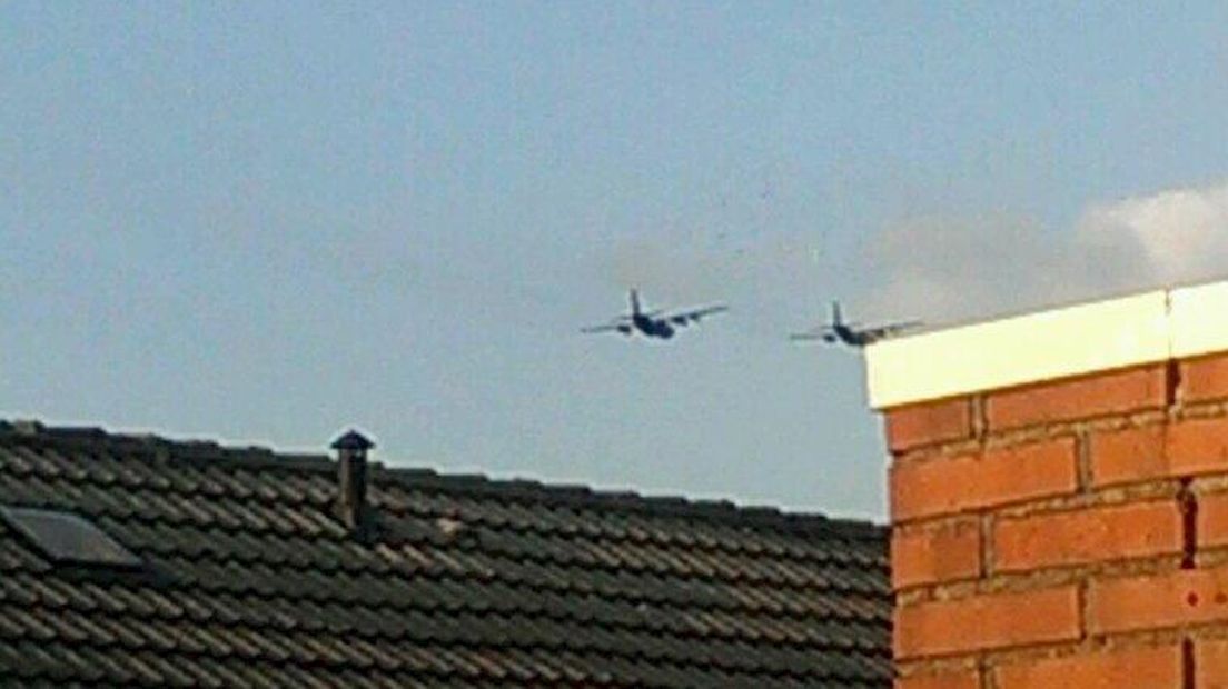 Luchtmacht oefent op laagvliegen boven Twente - Oost Luchtmacht oefent op laagvliegen boven Twente - Oost