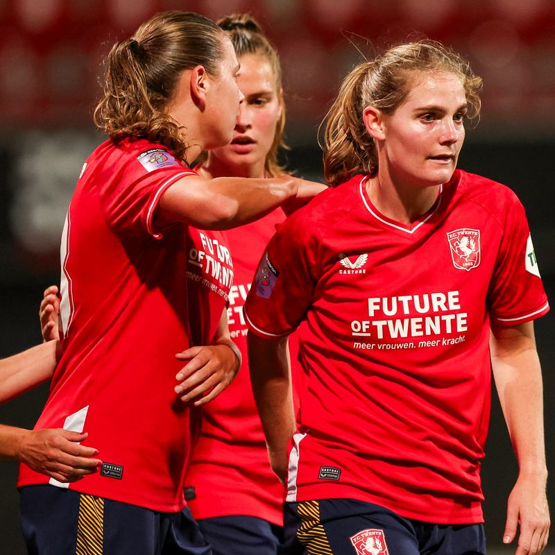 PEC Zwolle Vrouwen thuis langs PSV, Twente Vrouwen wint ook van Excelsior - Oost
