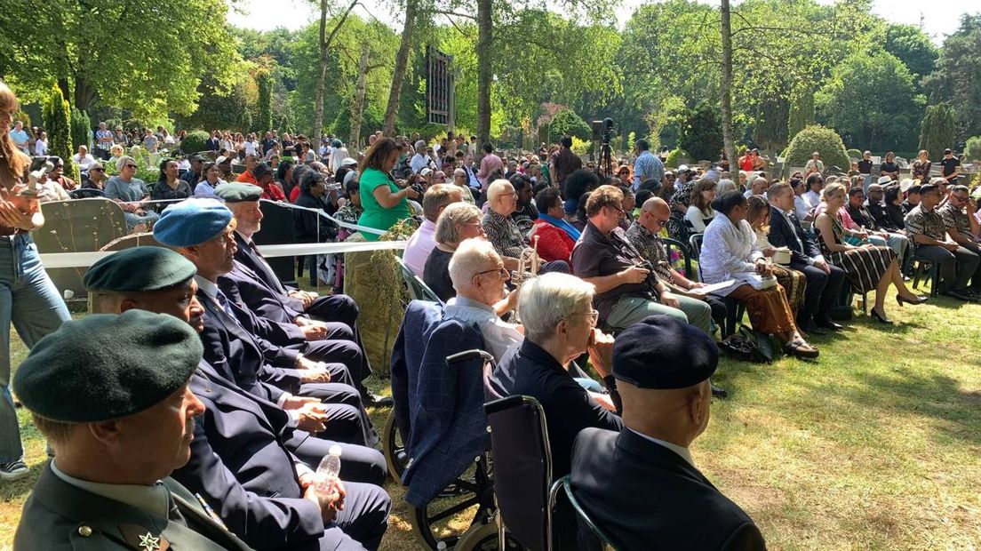 Namenmonument voor Zwolse KNIL-militairen onthuld: Namenmonument voor Zwolse KNIL-militairen onthuld: