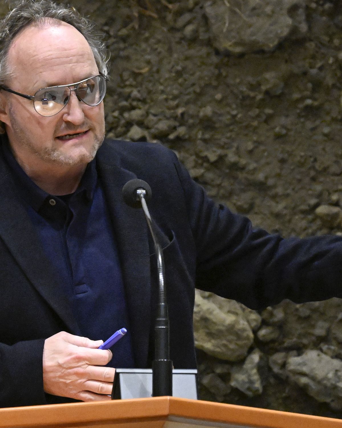 Dion Graus over val kabinet: 'Net als euthanasie, beter zo' - L1 Nieuws