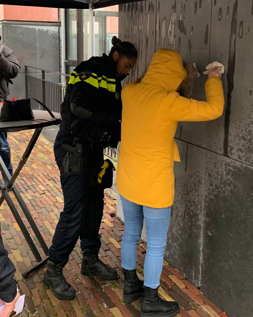 Heerlen stopt met preventief fouilleren: in totaal 15 wapens gevonden ...