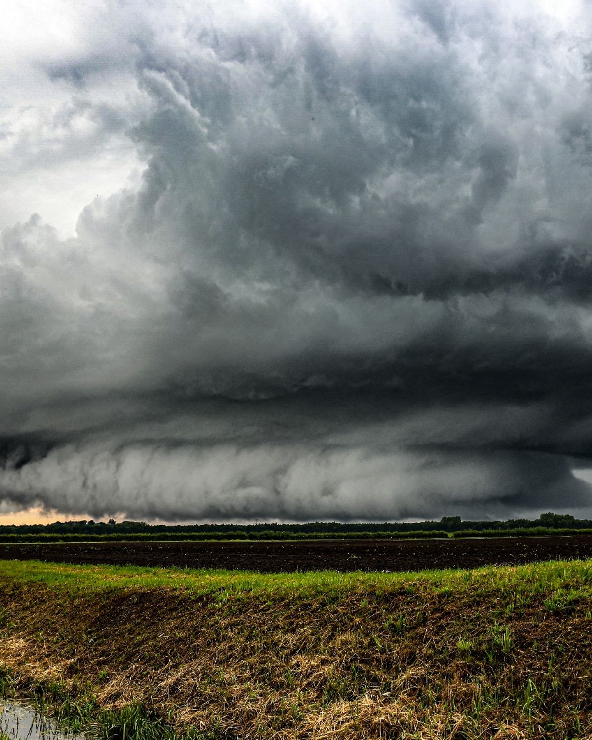 Windhoos gezien boven Ter Apel, grote kans op meer onstuimig weer - RTV ...