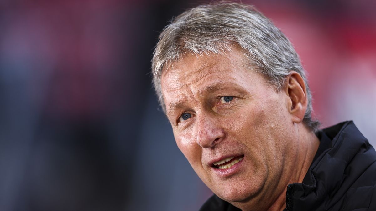 Wormuth krijgt gelijk van arbitragecommissie: ontslag FC in strijd met ...