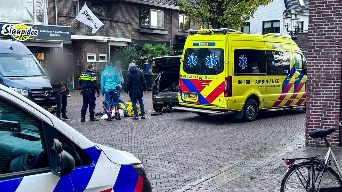 Vrouw met rollator aangereden • brand in woning - Omroep Gelderland