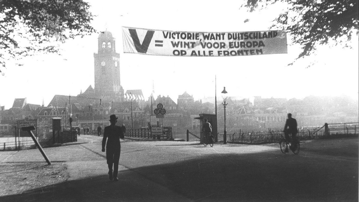 WOII in foto's: Duitsland propageert victorie in Deventer - Oost
