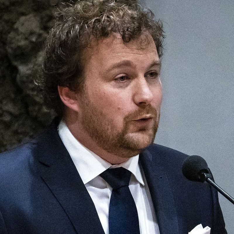 Record Fries spreken in de Tweede Kamer: "Dit is een historische dag in ...