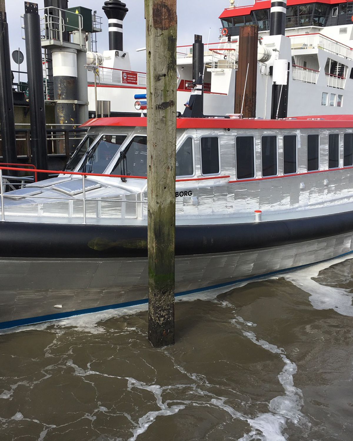 Snelle boot naar Ameland is in gebruik genomen - Omrop Fryslân