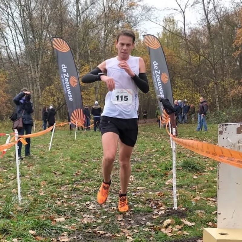Tim van den Broeke wint Den Inkelcross in Kruiningen - Omroep Zeeland