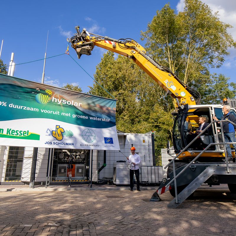 Koning opent productiestation voor groene waterstof in Nieuwegein - RTV ...