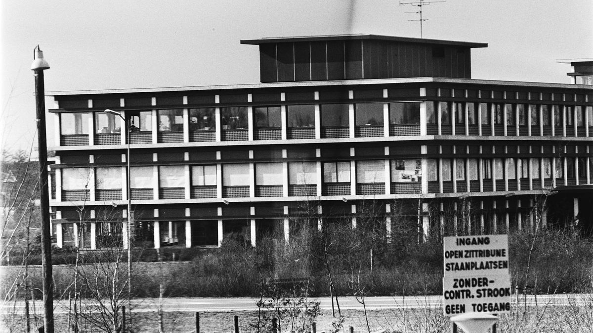 45 jaar na de gijzeling van het provinciehuis: 'Ik weet alle details nog' - RTV Drenthe