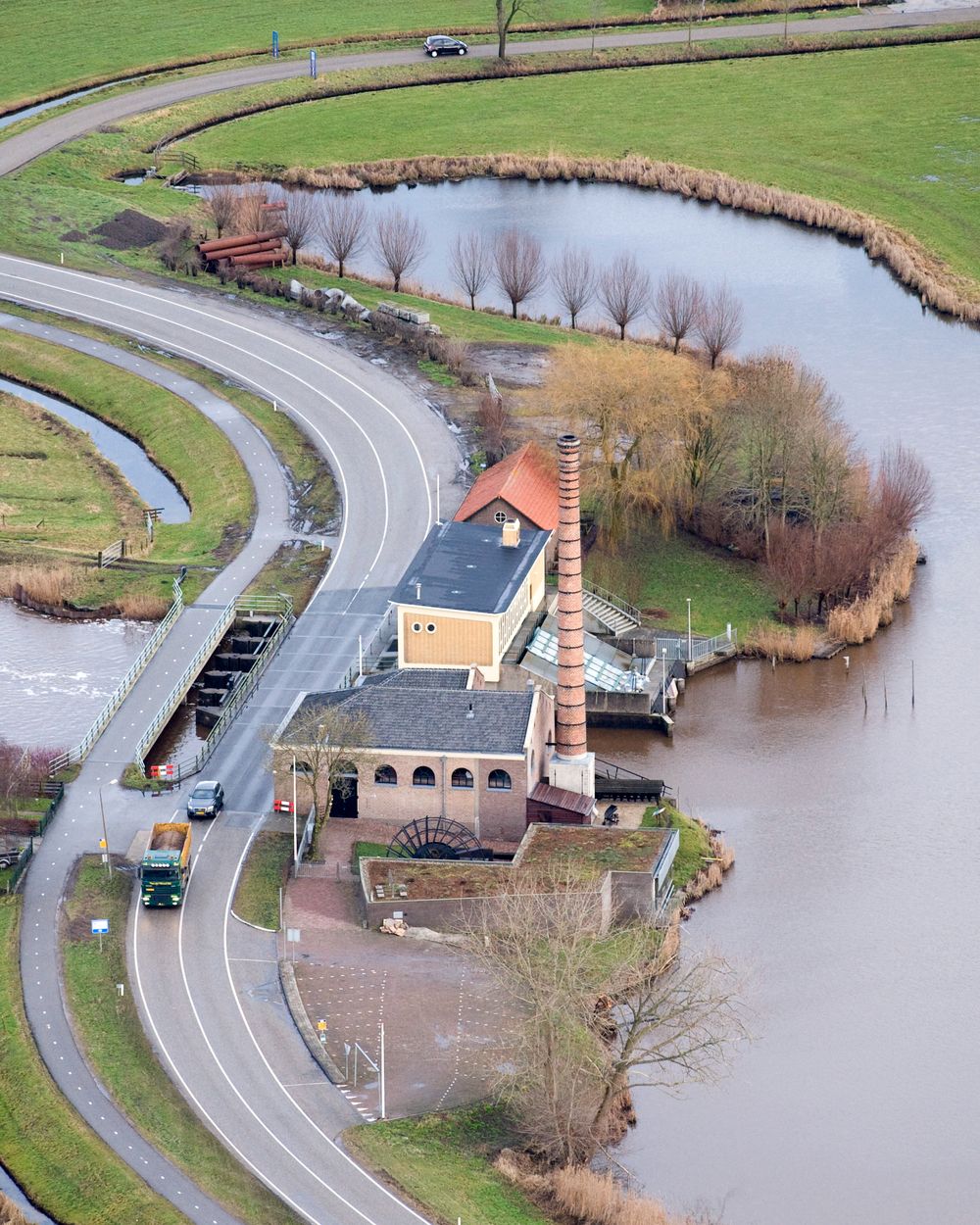 Na hoogwaterpiek krijgt waterschap tik op de vingers: ‘Gemaal verbruikt ...