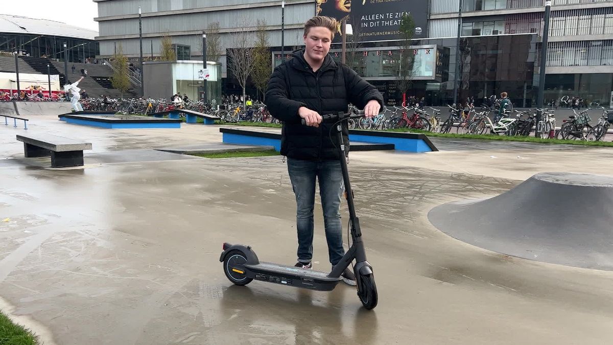 Actiegroep wil regels voor elektrische steps en skateboards: "Als je nu ...