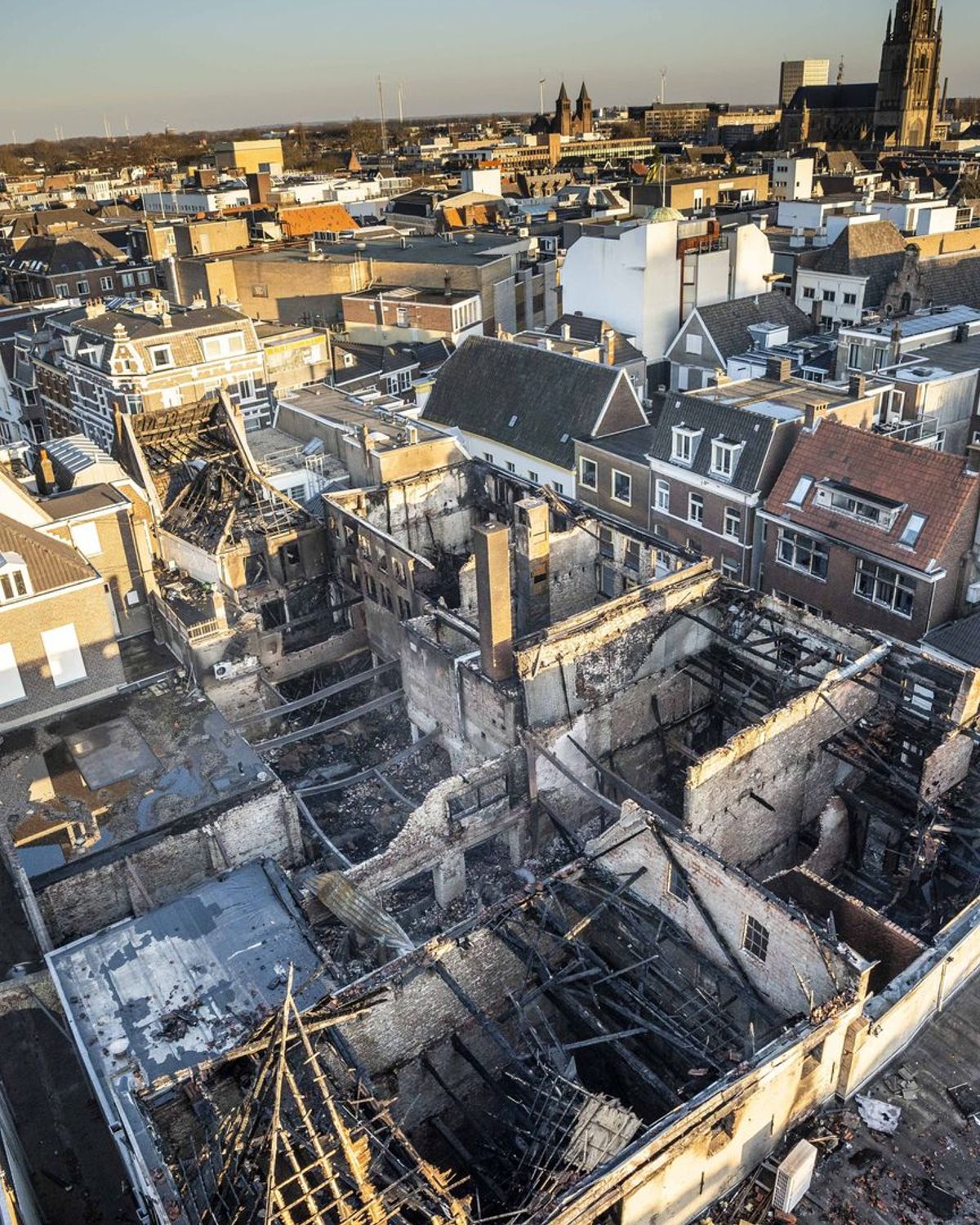 Verdachte grote brand Arnhem Koert H.: van succesvol zakenman naar de ...