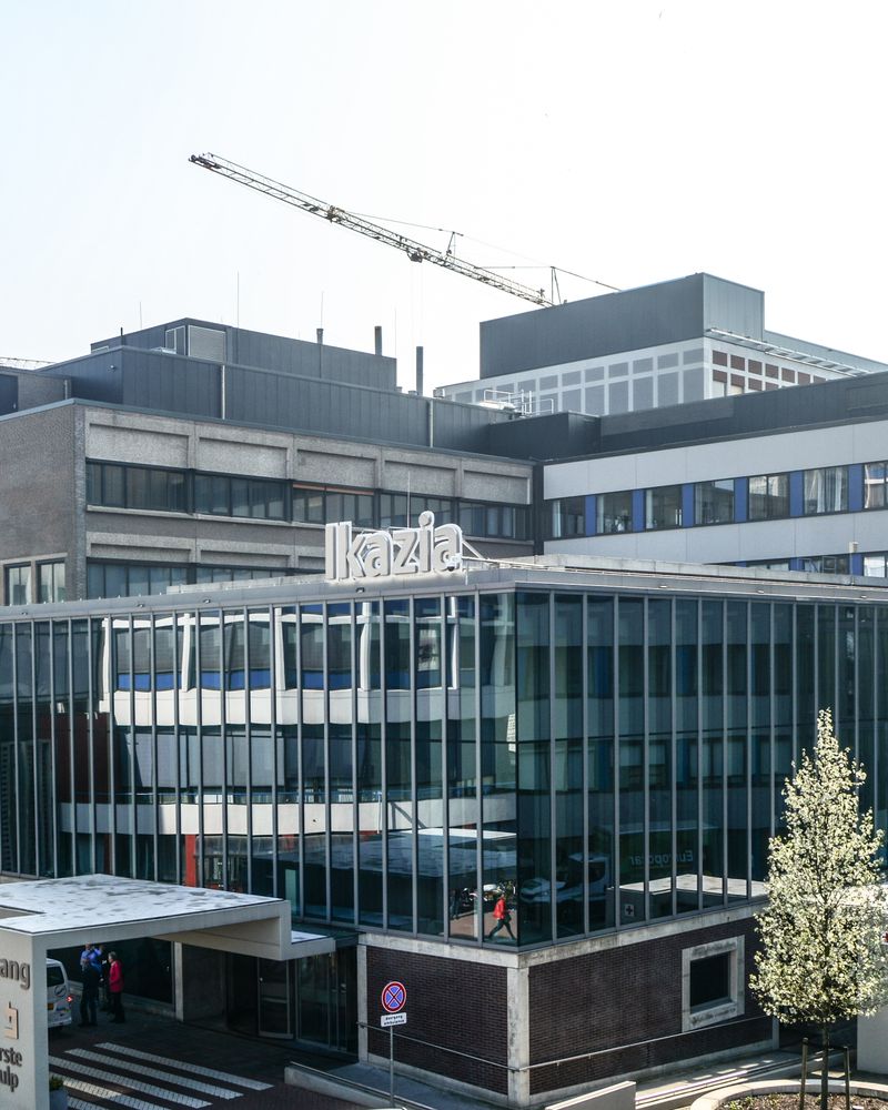 Ikazia Ziekenhuis zet veelbesproken neuroloog Jan Bonte op zijspoor ...