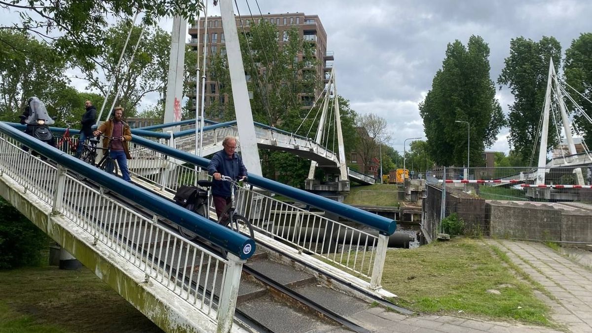 'Stop met hellingbanen en leg een tijdelijke vaste brug aan als ...