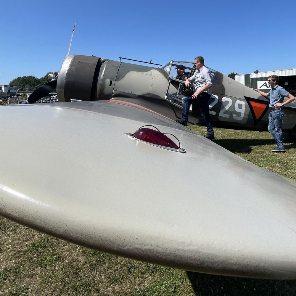 Fokker-jachtvliegtuig officieel klaar en gepresenteerd - RTV Drenthe