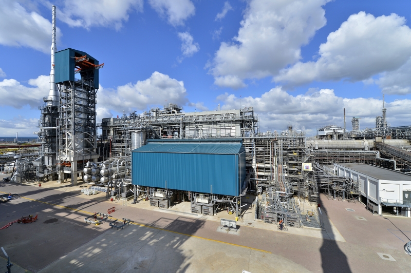 Lek bij Shell Pernis - Rijnmond