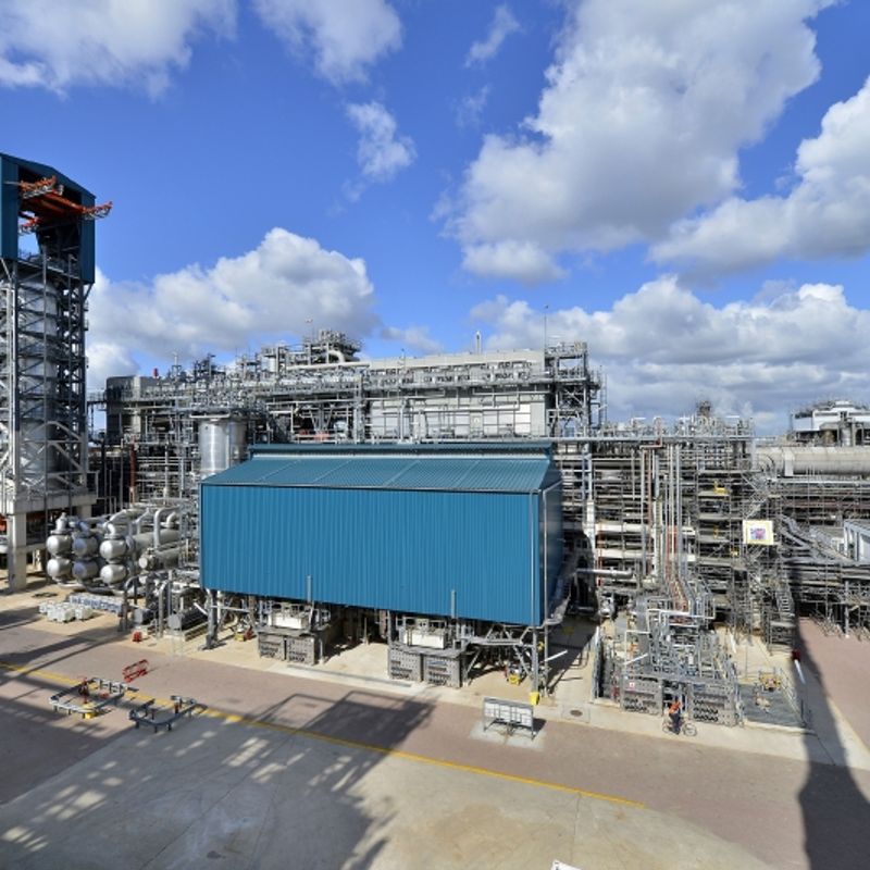 Shell Pernis veroorzaakt stankklachten - Rijnmond