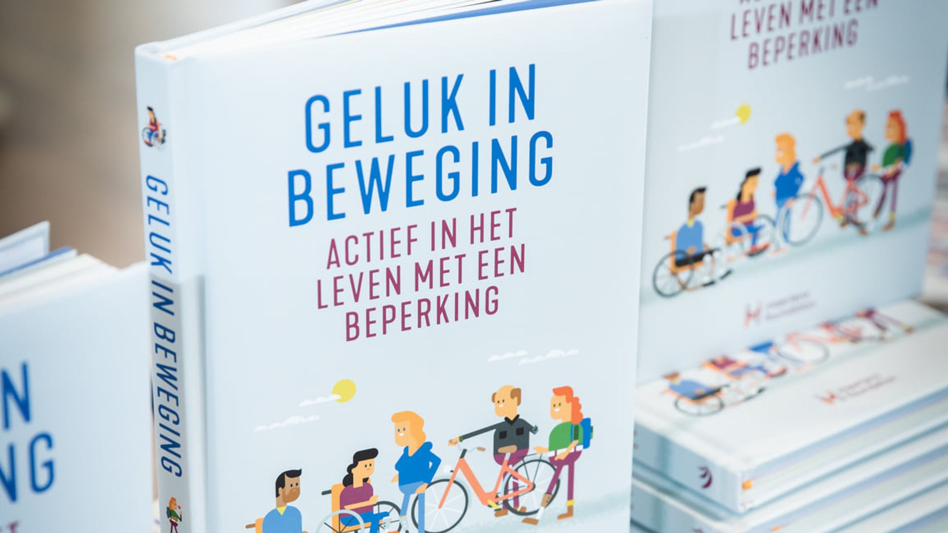 Rob Harmeling over de Tour en over zijn debuut als schrijver: "Revalideren is pas topsport" - Oost