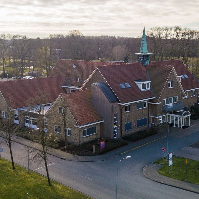 Zorgen bij GGZ Drenthe: 'Door gebrek aan contact vereenzamen we' - RTV ...