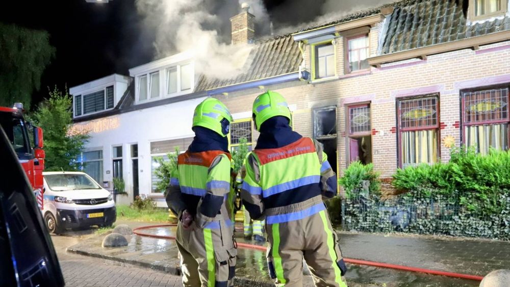 Dode bij grote uitslaande woningbrand - Omroep Gelderland