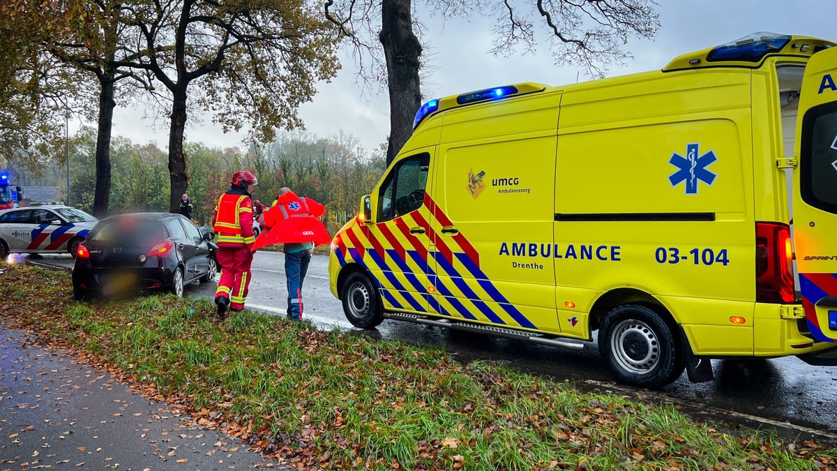 Weg tussen De Punt en Glimmen afgesloten door ongeluk - RTV Drenthe