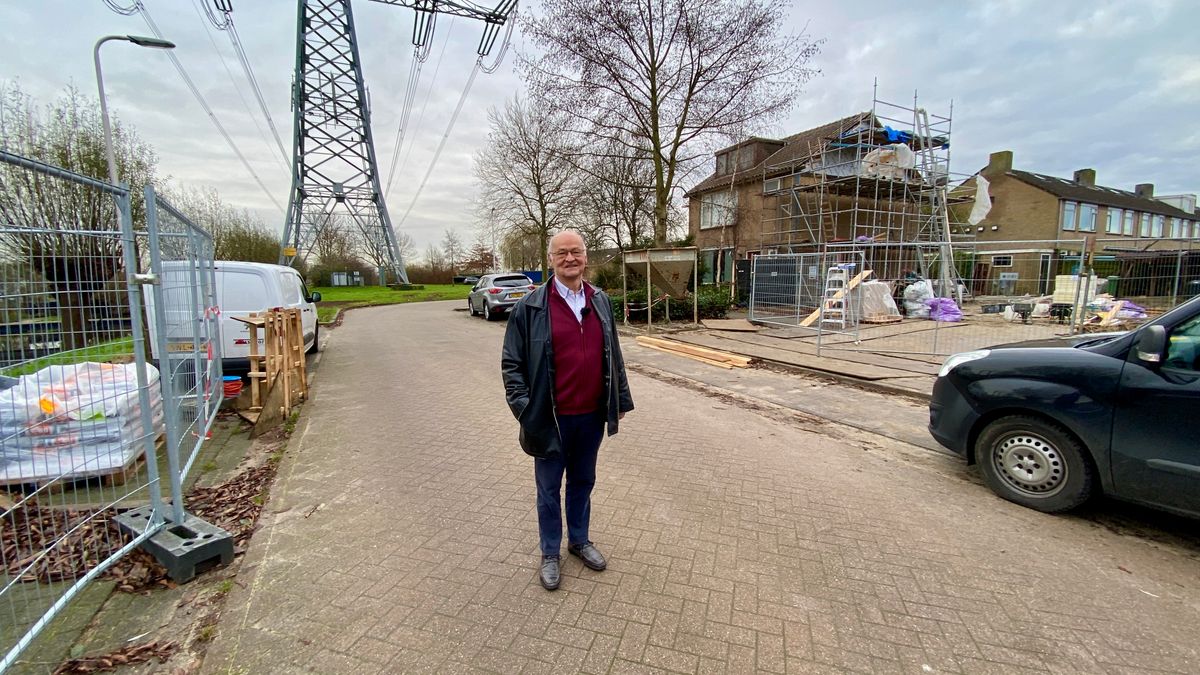 Huizen onder hoogspanningsmast uitgekocht en gesloopt, vreemd ...