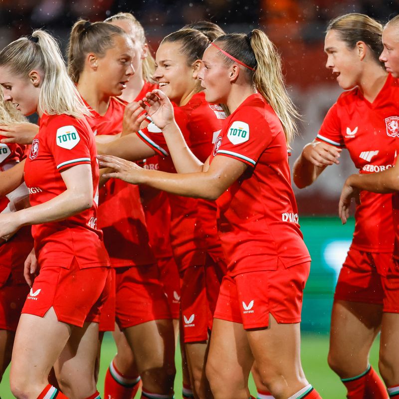 FC Twente Vrouwen schrijft historie met plaatsing voor groepsfase Champions League - Oost