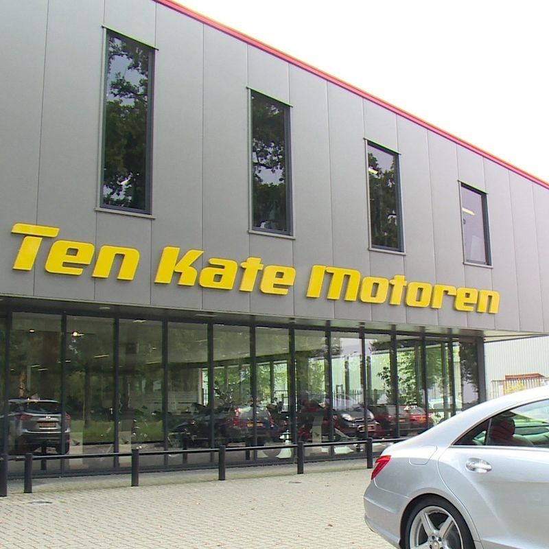Van der Mark wereldkampioen op motor van Ten Kate Nieuwleusen - Oost