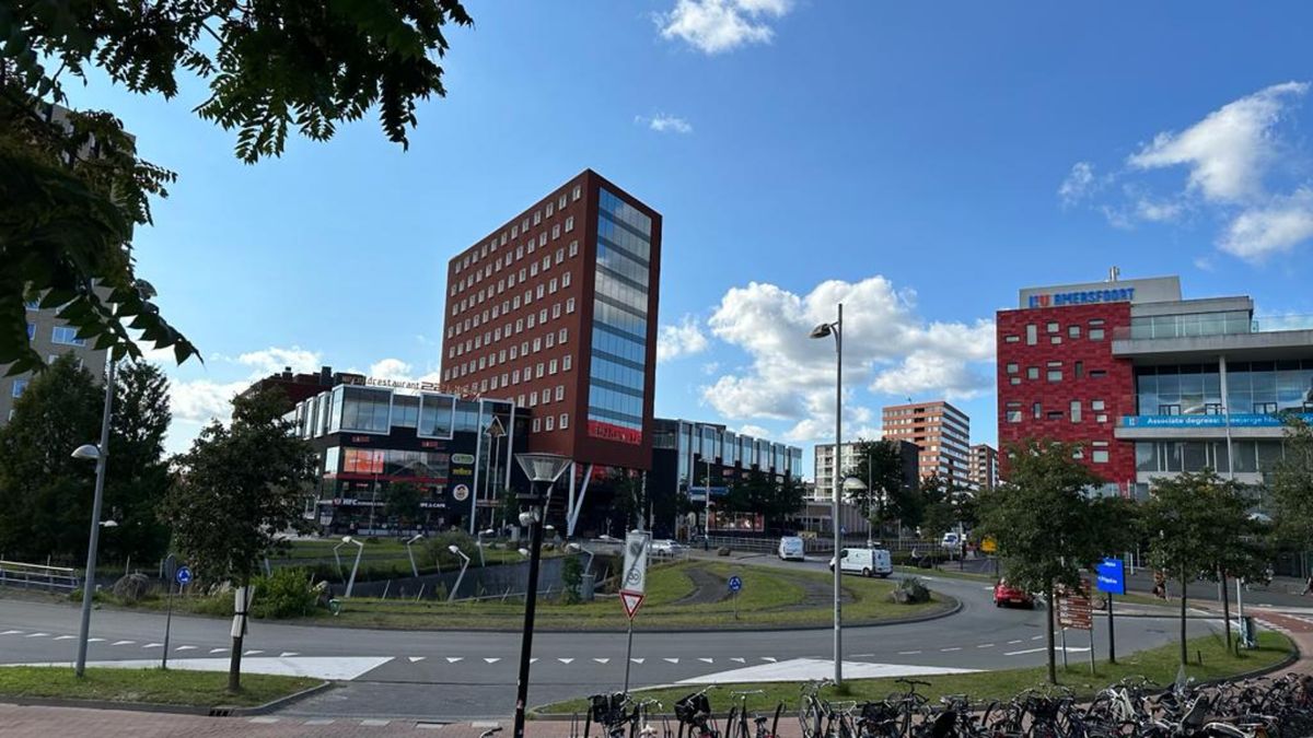 Gevaarlijke rotonde Amersfoort op de schop: 'Je moet vier keer kijken ...