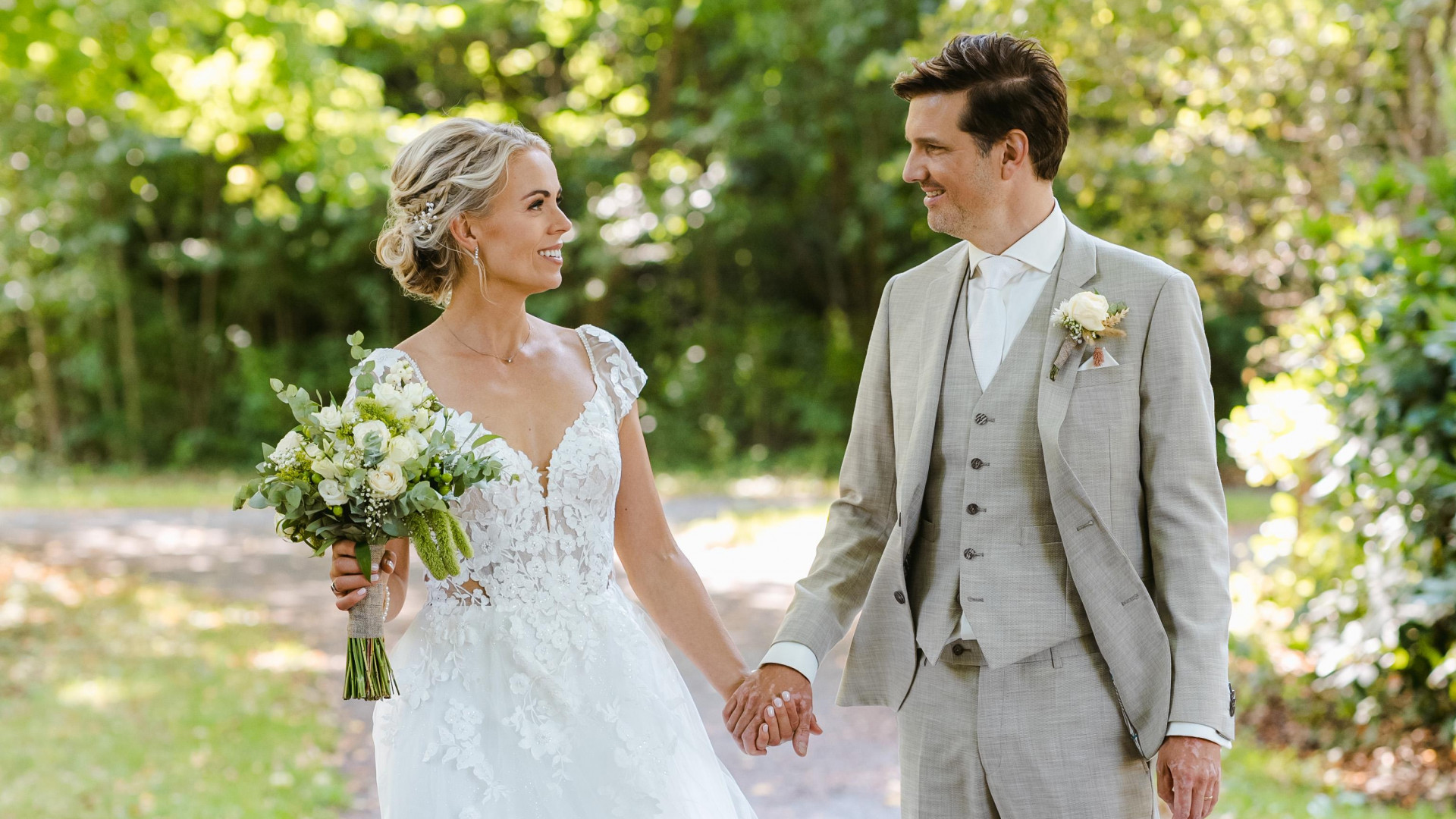 Bas Muijs in huwelijksbootje gestapt: 'Tegenslag af kunnen sluiten met ...