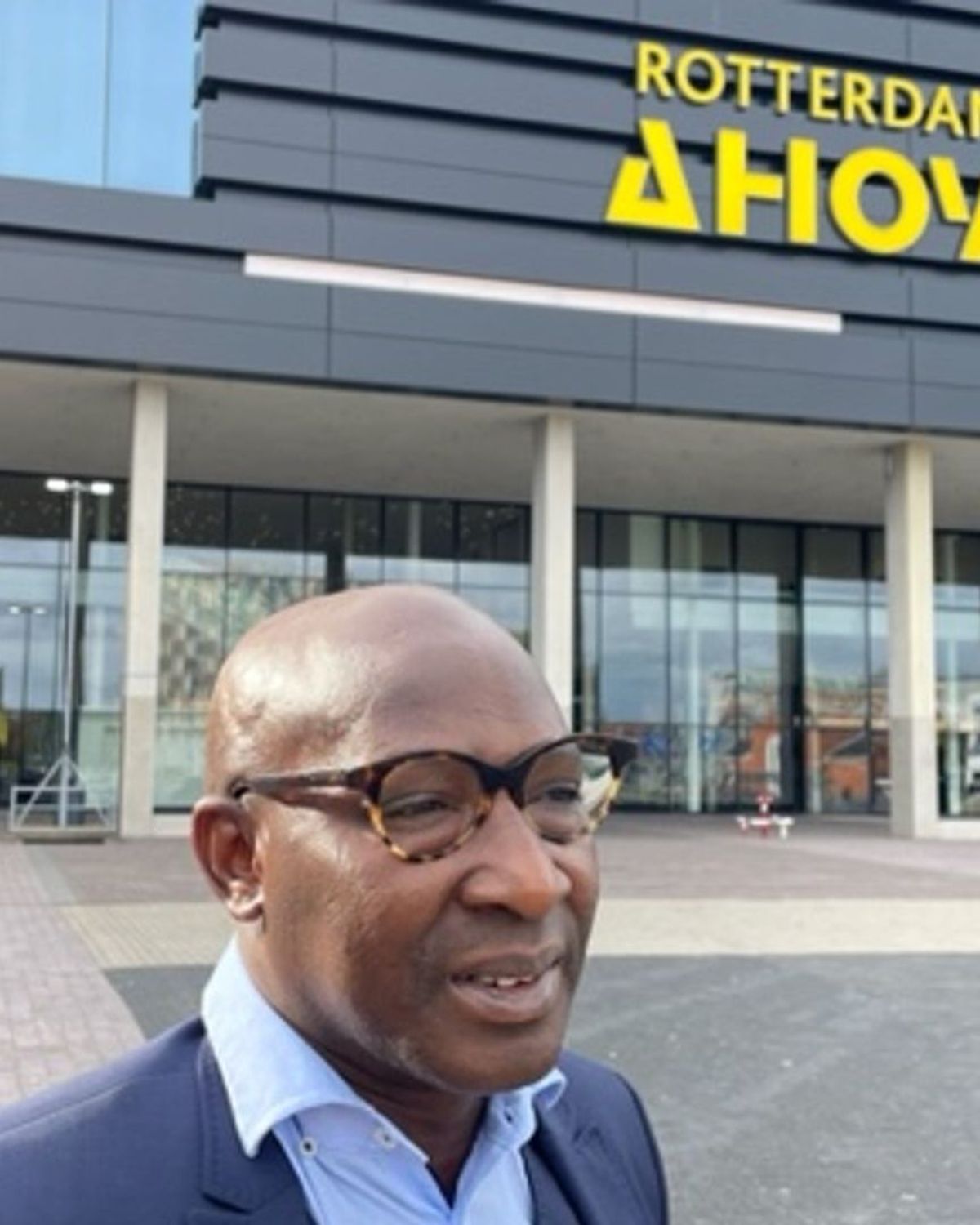 Toen schoonmaker Kissi door zijn ex-vrouw zijn verblijfsvergunning ...