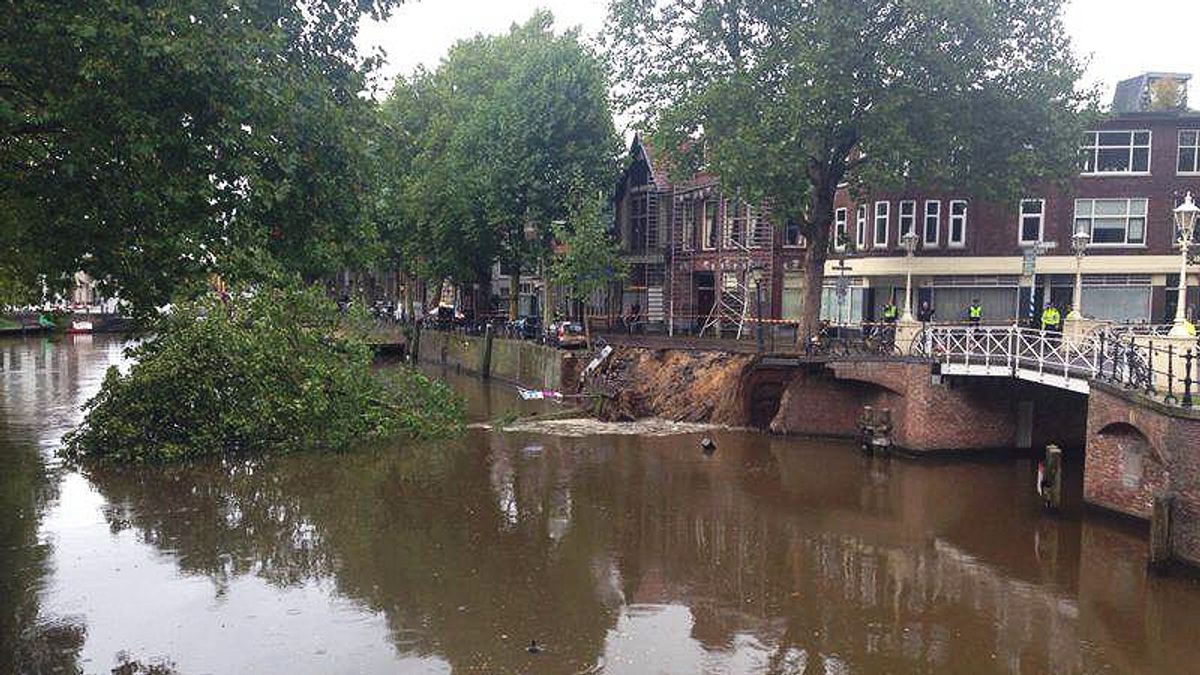 Bemuurde Weerd Oostzijde vrijdag weer open voor verkeer - RTV Utrecht