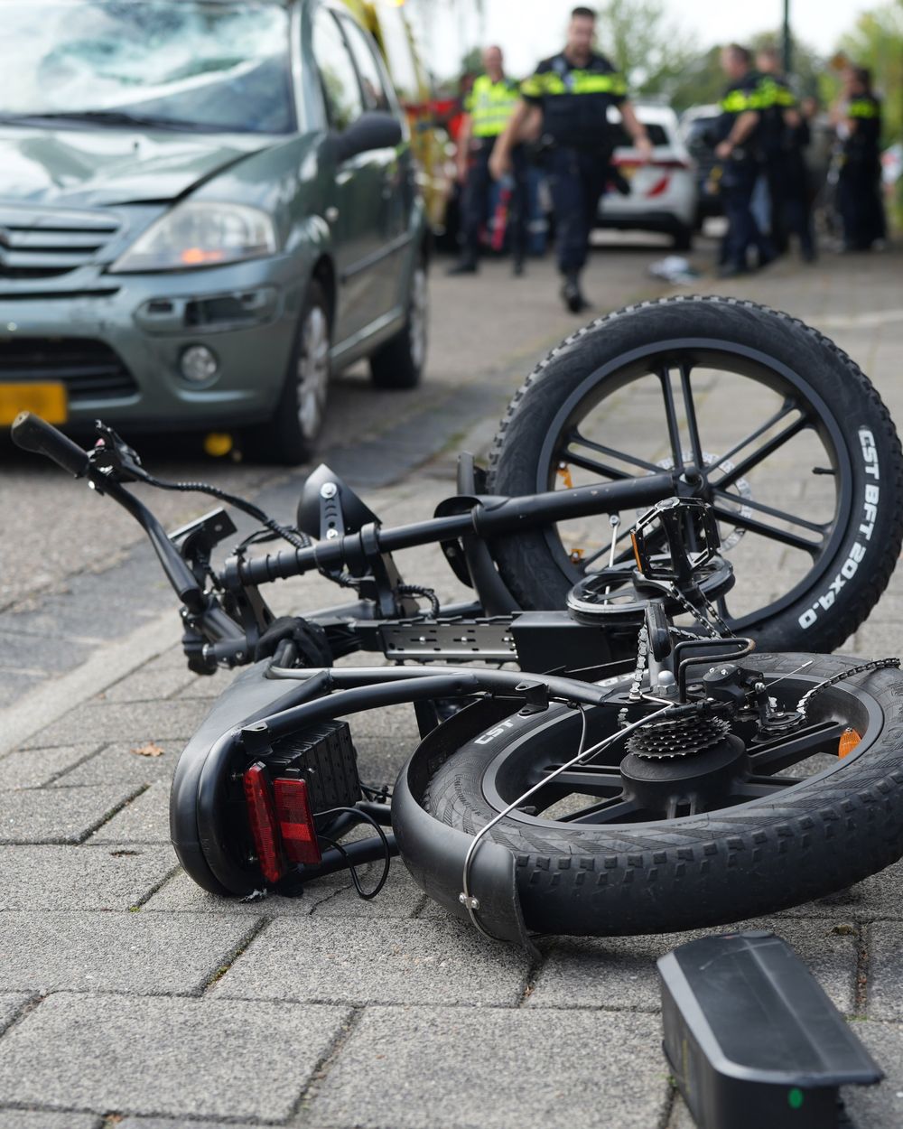 Rijden op een e-bike vergroot kans op hersenletsel, blijkt uit ...