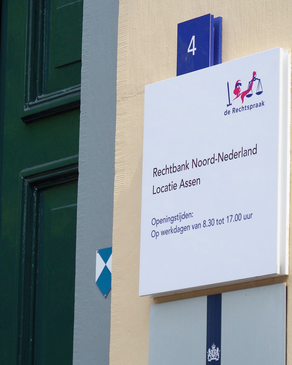 Cel- en taakstraf geëist voor ontucht met stiefkind (12) - RTV Drenthe Cel- en taakstraf geëist voor ontucht met stiefkind (12) - RTV Drenthe